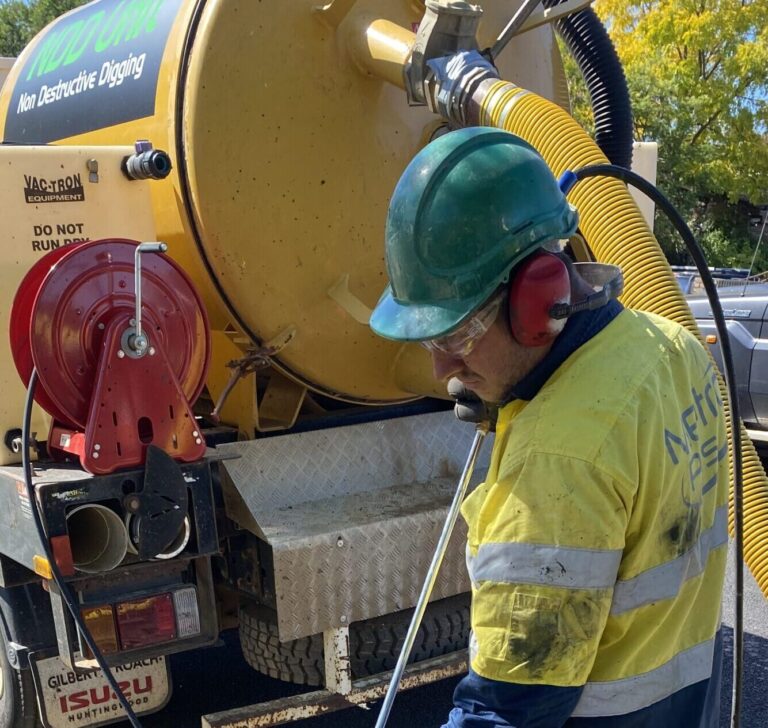 POLE TO PITS CONSTRUCTION - Metro Utility Worx